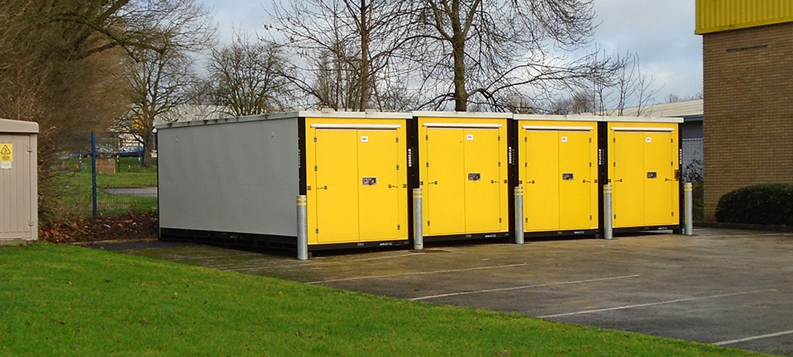 External lockups in Derby | Drive-up lockups | Armadillo