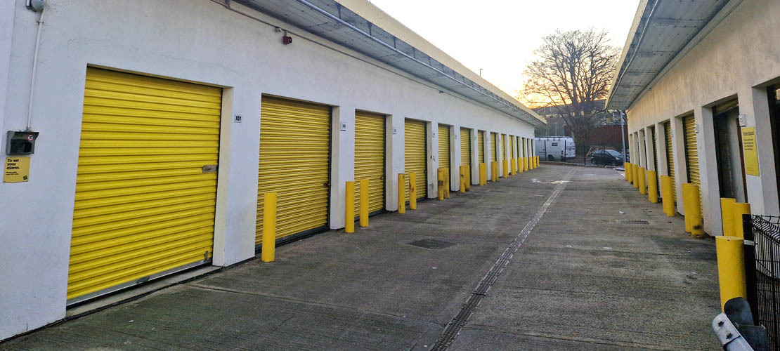 External lockups in Hanger Lane | Drive-up lockups | Big Yellow