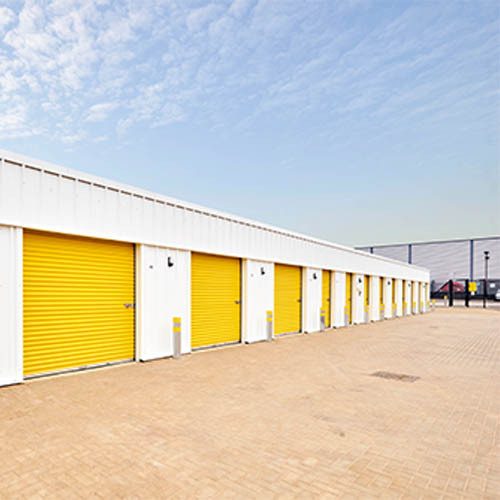 External lockups in Leeds | Drive-up lockups | Big Yellow