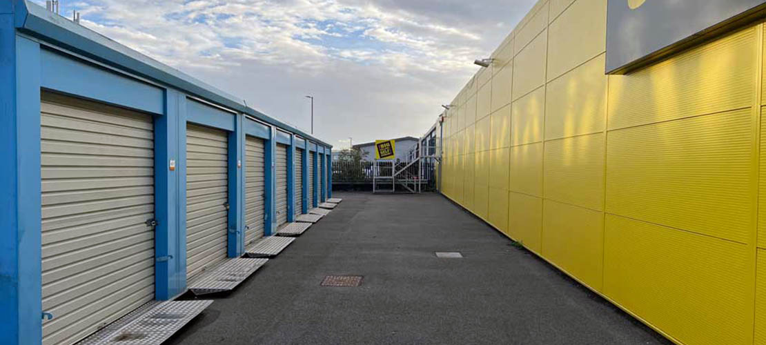 External lockups in Oxford | Drive-up lockups | Big Yellow