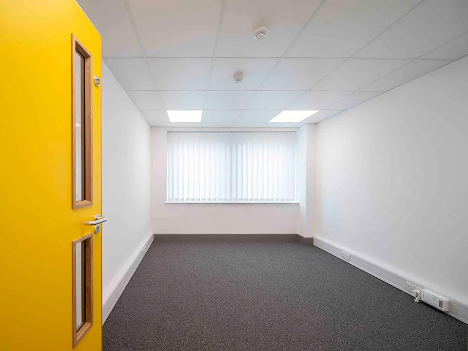 Flexible Offices to Rent in Slough Farnham Road | Big Yellow