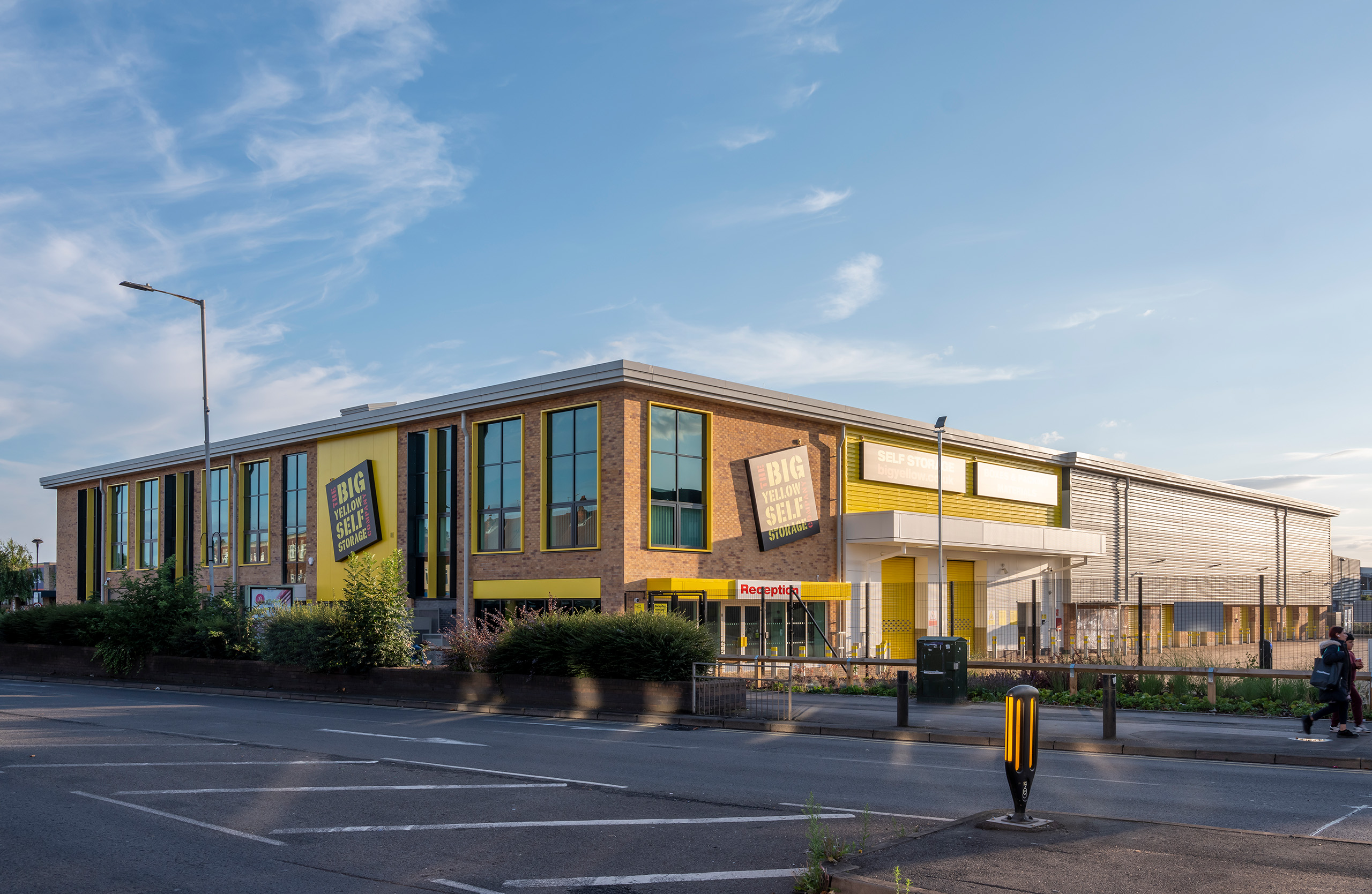 Slough Farnham Road Self Storage Units | Big Yellow